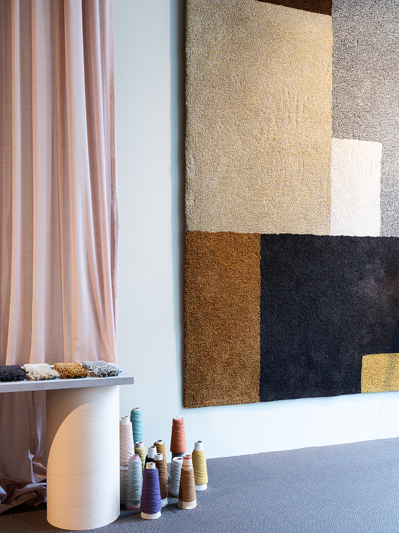 Curved Colours - PIECES - Dahl Agenturer